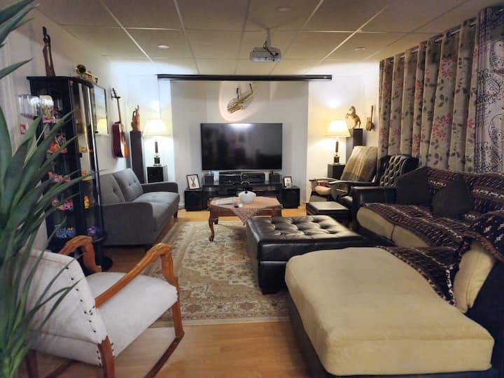 Chez Ahmad: Le Meilleur Pour Vous Et Votre Famille - Quebec City