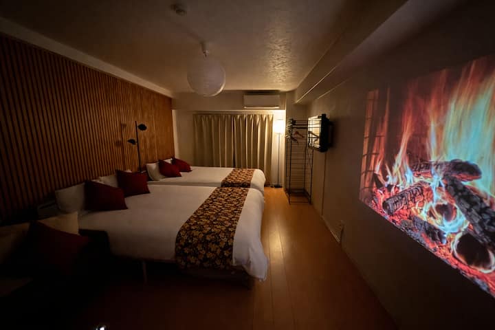 【100" Cinema Suite】新今宮2分/100インチ大画面シアター/広々30㎡スイート - Osaka