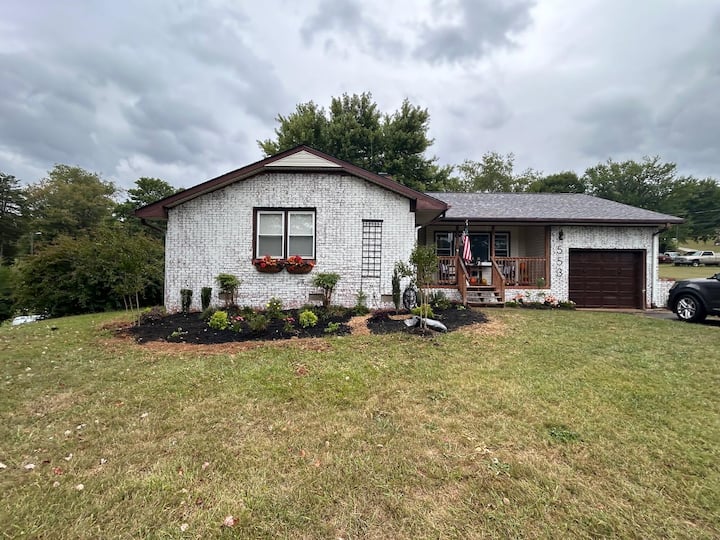 Kimsey Cove Cottage - Franklin, NC