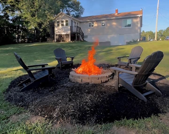 Charming 3 Br Ranch Retreat - Riss Lake, MO