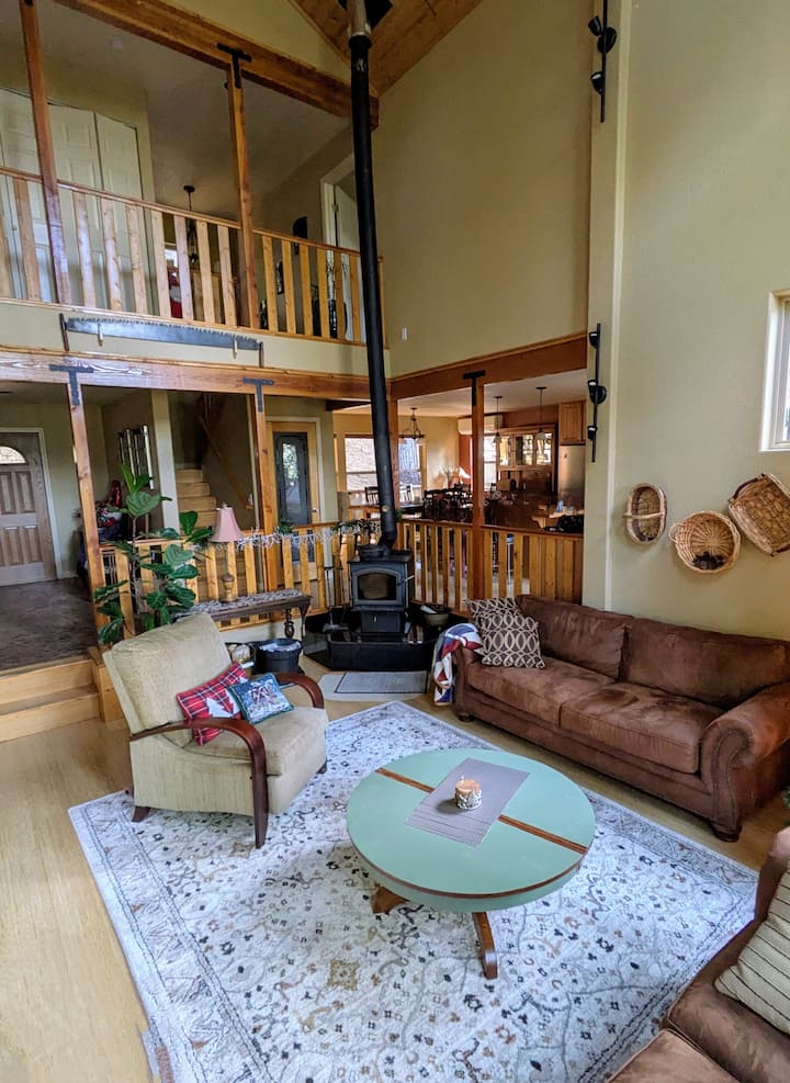 Pine Hill Home - Arnold, CA