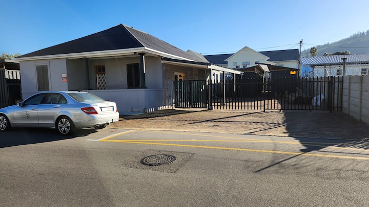 Greenmarket Studio - Knysna