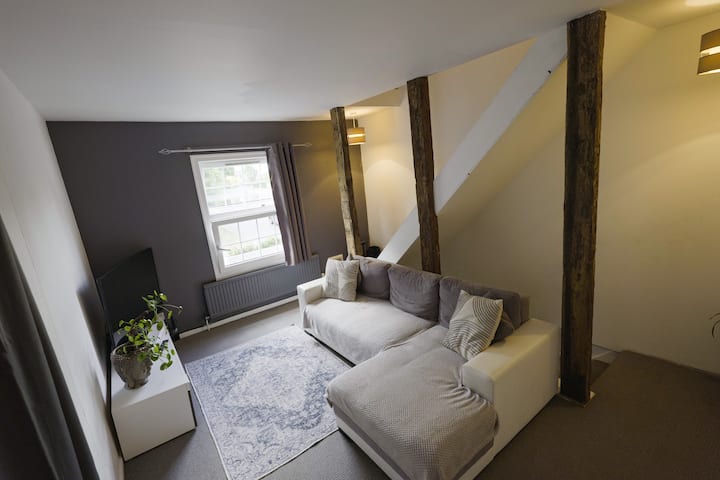 Quirky & Cosy Home, Bus To Beach & Town - Beccles