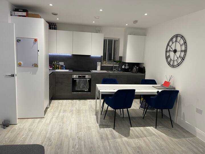 Harry Potter Stay - 4 Person Gf Flat - Hemel Hempstead