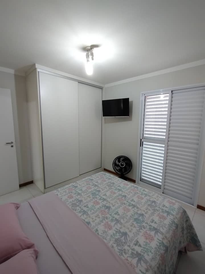Apto Inteiro Próx Shopping / Usp - Bauru