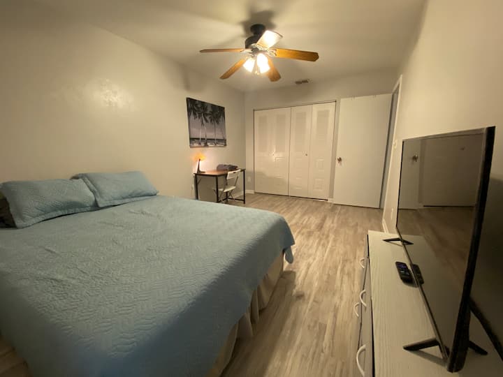 Comfy 2 Bedroom Condo Near Uf, Nfrmc & Shands - Gainesville, FL