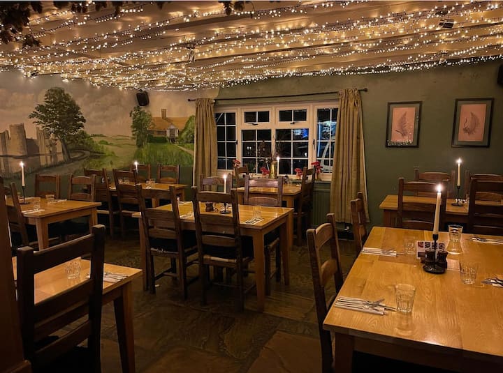 A Picturesque Country Pub With B&b - East Sussex