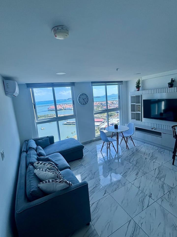 Luxury Oceanfront & Infinity Pool | 2 Bathrooms - Panama