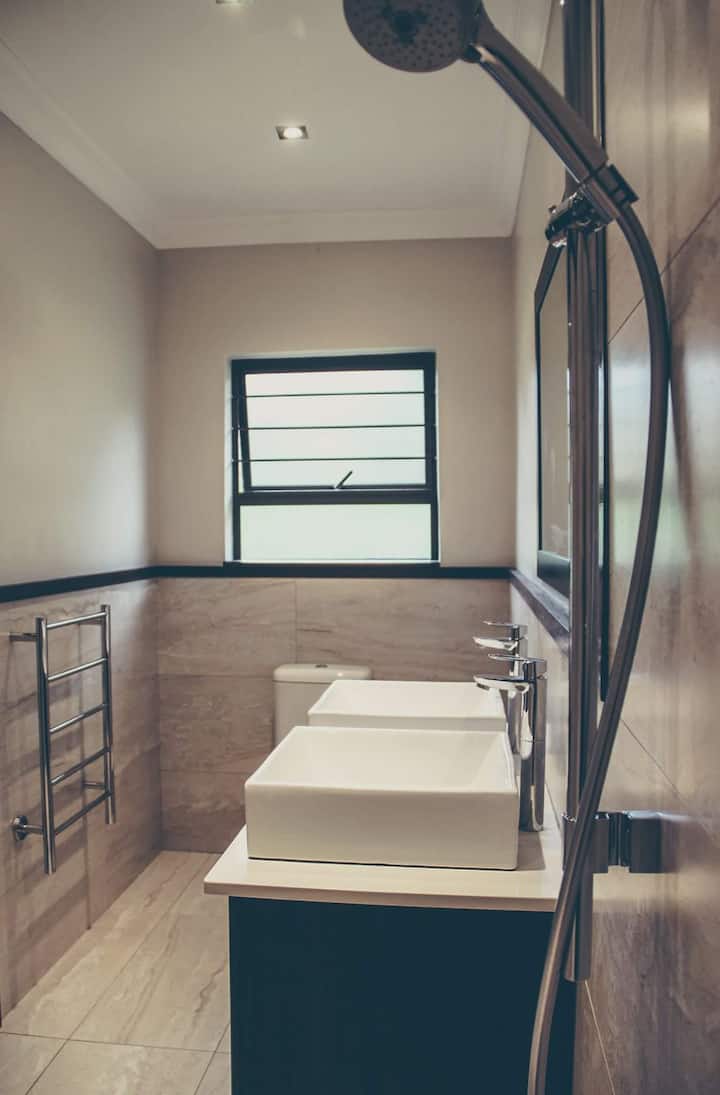 Robyns Nest Self Catering Cottage No.4 - Kloof