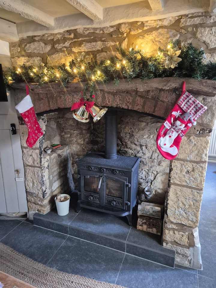 Cosy Cotswold Cottage - Stow-on-the-Wold