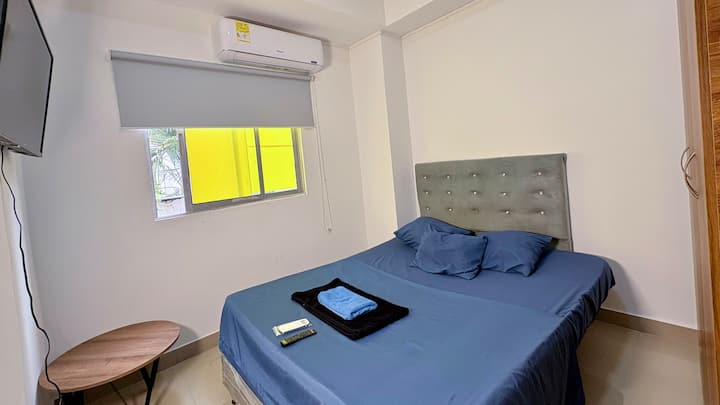 Royal House 205: Apartaestudio Elegante Zona Norte - Cali