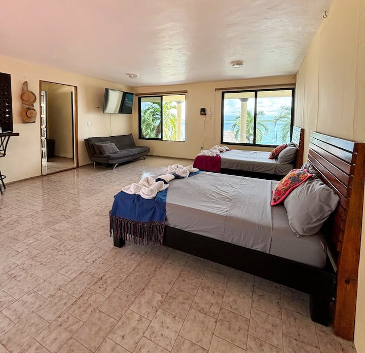 Estudio Balam Ha - A Orilla De La Laguna - Bacalar