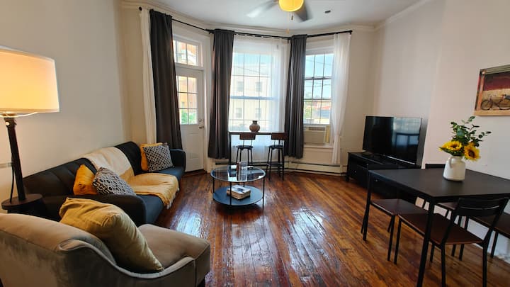 Bergen Lafayette Duplex (Special Midwinter Prices) - Jersey City, NJ