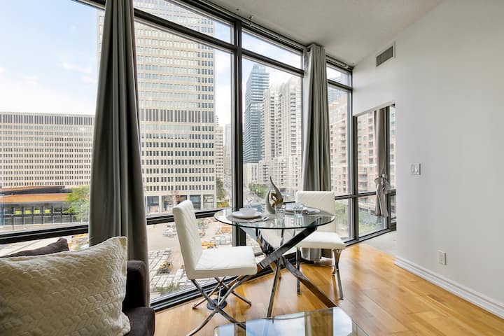 Panoramic Views In The Heart Of Downtown Toronto - Toronto