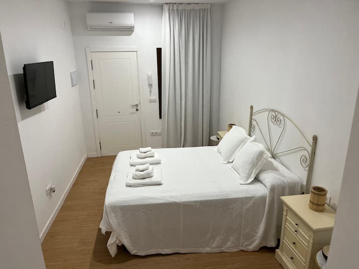 Habitación Doble Baño Privado - カルモナ