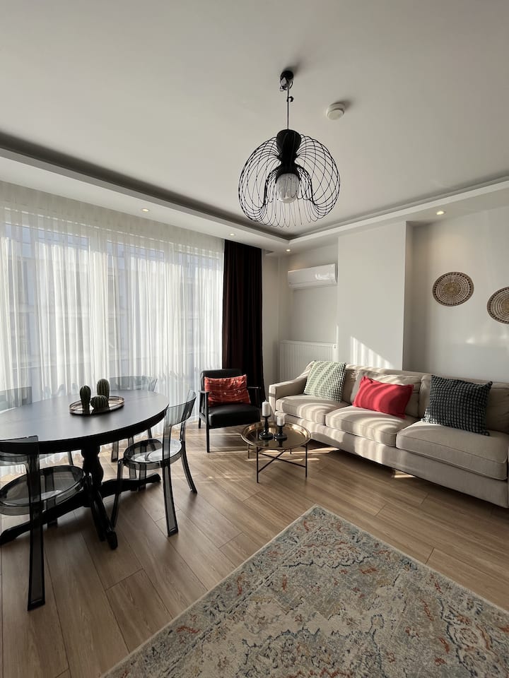 Suadiye/bostancı | Metroya 1dk• Havuzlu Lüks 2+1 - Büyükada