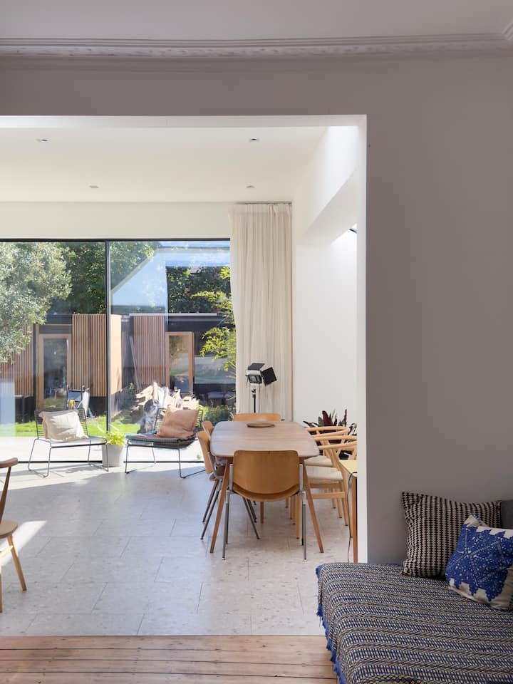 Large Beautiful Family House - London, UK