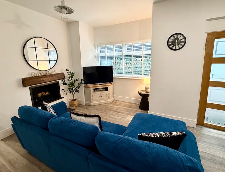 Four Bedroom Gem In The Heart Of Cleethorpes - Cleethorpes