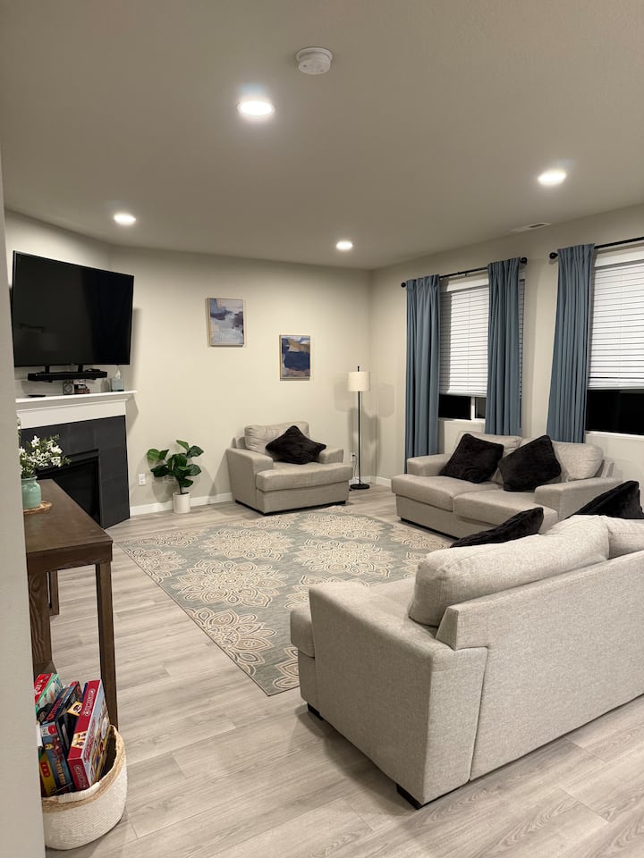 Newer Fam. Charm 5 Min To Downtown Hillsboro & F.g - Forest Grove, OR