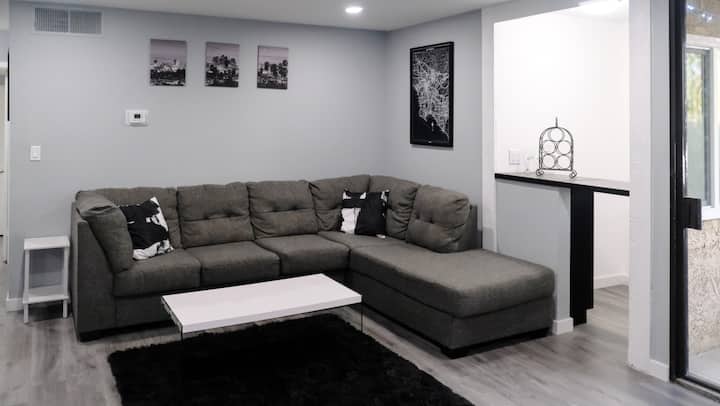 Spacious Condo In Prime Location - Pasadena, CA