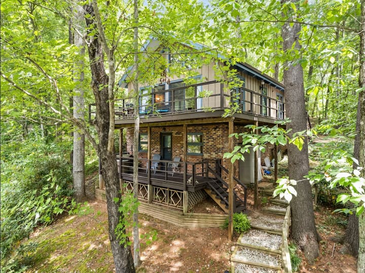 Higher Ground-hot Tub, Great Location!pets Welcome - Lake Junaluska, NC