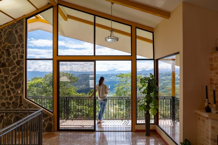 Spacious 3br Family Villa | Valley Views | Nature - Turrialba