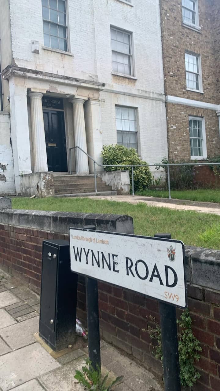 Double Bedroom Comfy - London