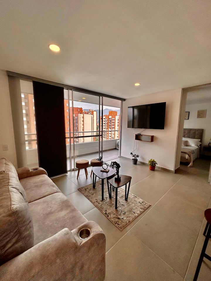Modern And Cozy Apt In Laureles Stadium. - Medellín