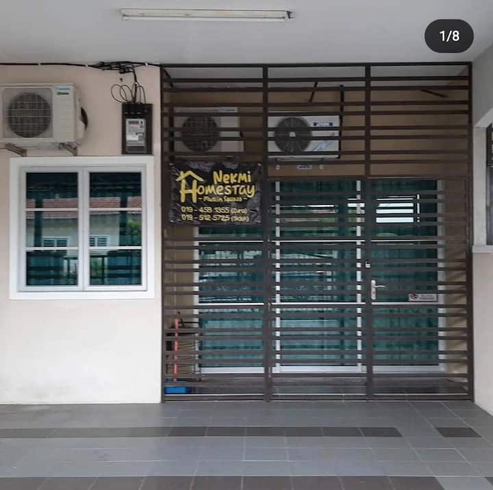 Nekmi Homestay(muslim Only) - Lumut