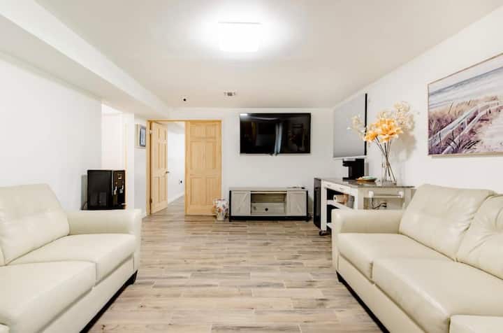 Great Guest Suite W/private Entrance - Long Island, NY