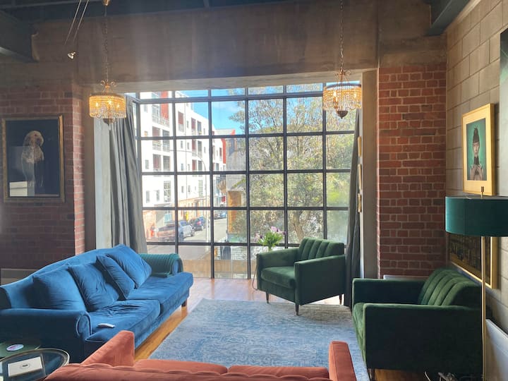 Boutique 3br Heritage Apt | Cuba St + Parking - Wellington, New Zealand