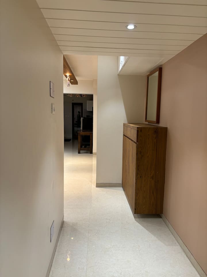 Elegant 3bhk In Dahanukar Colony, Kothrud. - Pune