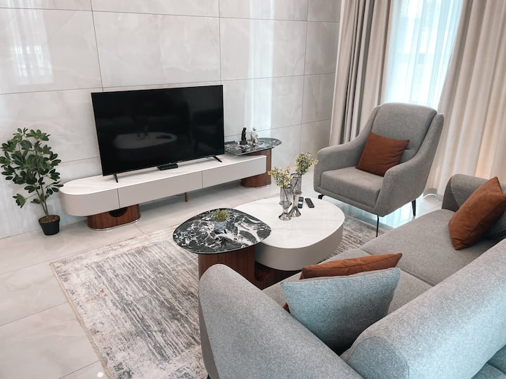 Modern 2br Near Airport - Accra