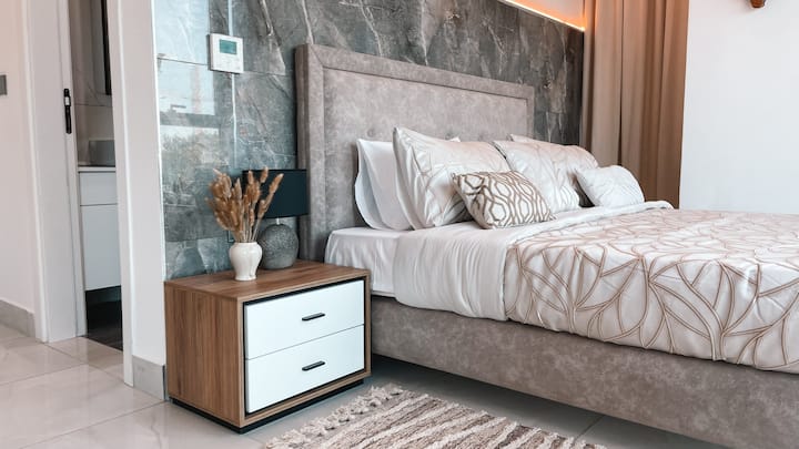 Luxurious 2br Near Airport - Accra