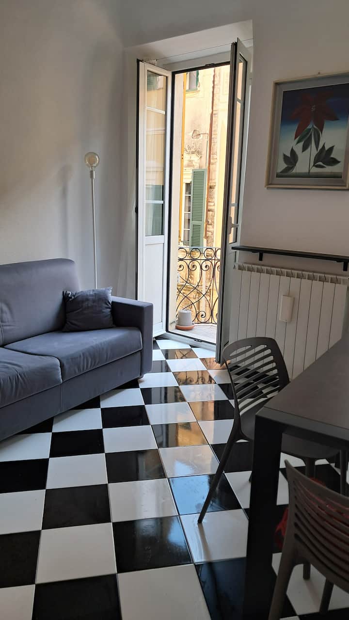 Casa Pertica.            Citra 009029 - Lt - 2587 - Finale Ligure