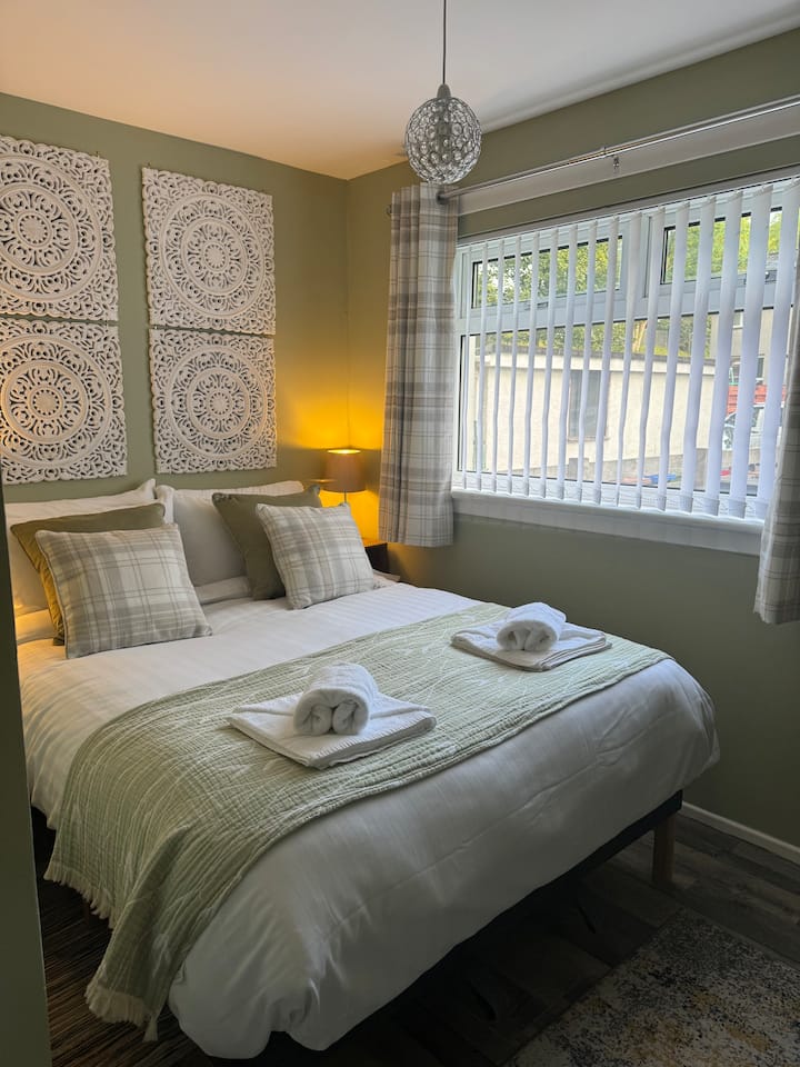 Loch Lomond Riverside Apartment B - Balloch