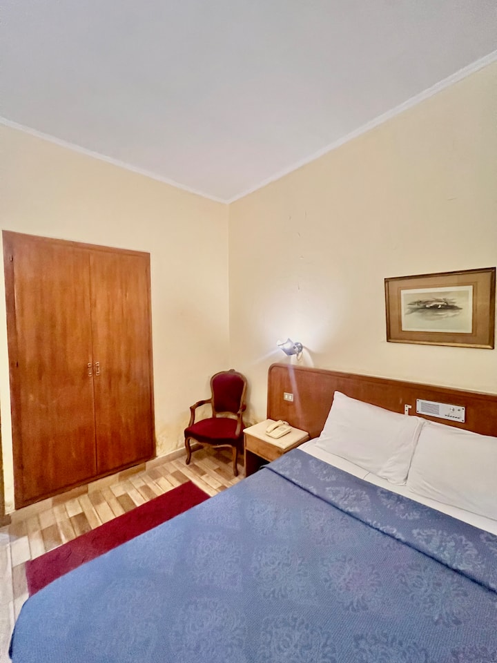 Hotel Room With Breakfast S9 - Alexandria, Egypt