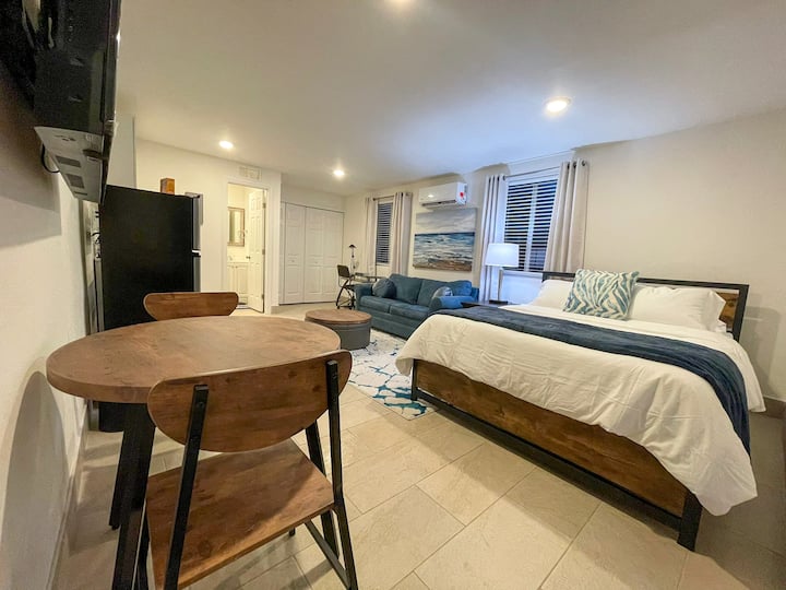 Cozy Gables Studio | Coral Gables - Coral Gables