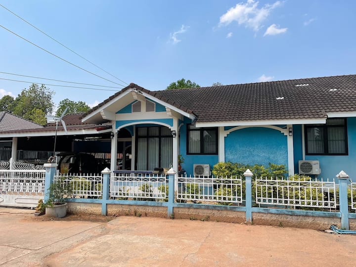 บ้านหลังใหญ่ ใกล้สนามบินนานาชาติขอนแก่น - Khon Kaen