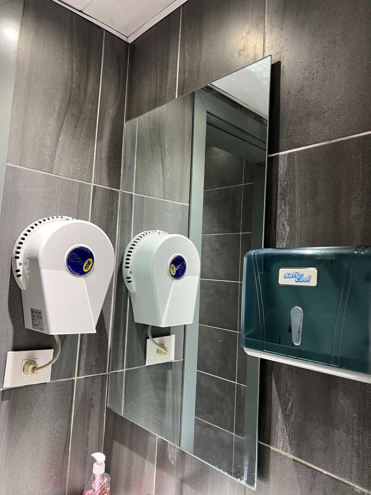 Monrovia Vacation Rentals | Houses and More | Airbnb