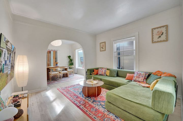 Spacious 4br/2ba Home Near Major Hospitals - Rochester, NY