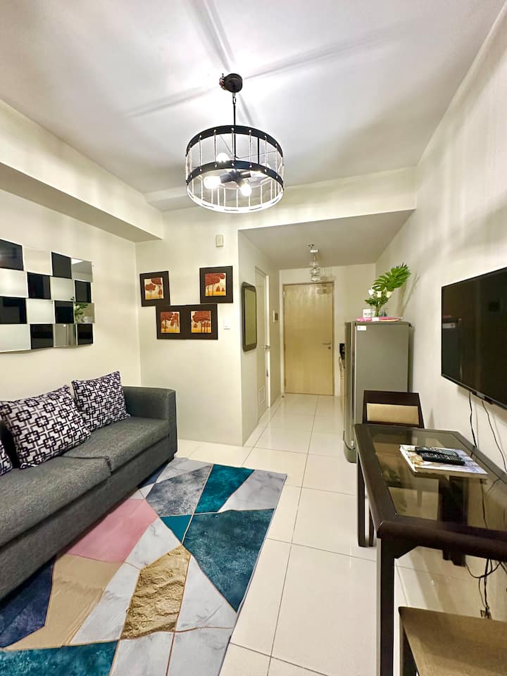 Cozy Condo W/ Smarttv & Wifi In Smdc Wind Tagaytay - Tagaytay
