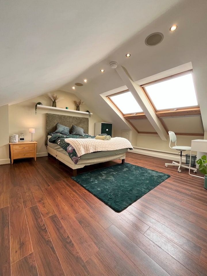 Long Term Rent(female) - 1 Doublebed Room - Leixlip