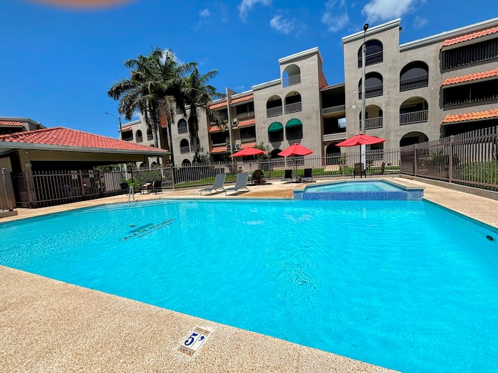 1st Floor | King Bed | Walk To The Beach & Pool - Puerto Rico
