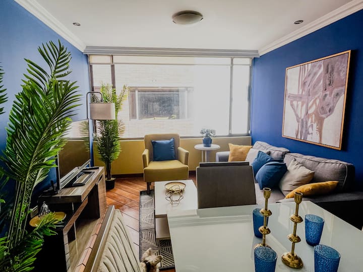 Elegante/ La Carolina/2hab/2ba/seguridad 24h/ - Quito