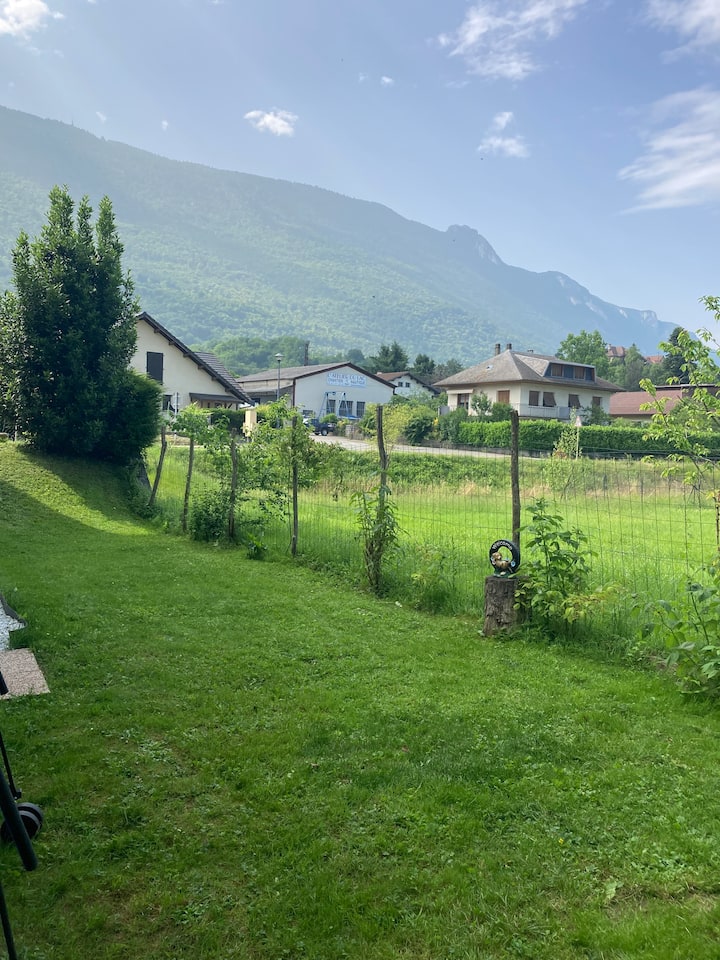 Entre Lac Et Montagne - Lac du Bourget