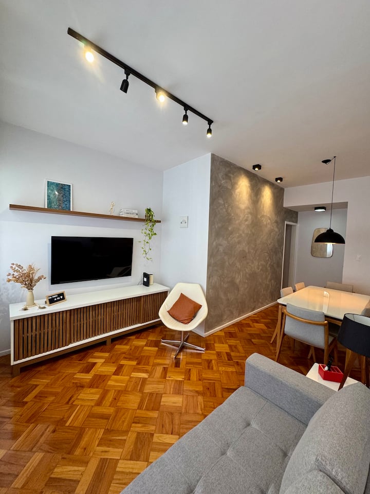 Apart Reformado Copacabana Posto 4 - Rio de Janeiro