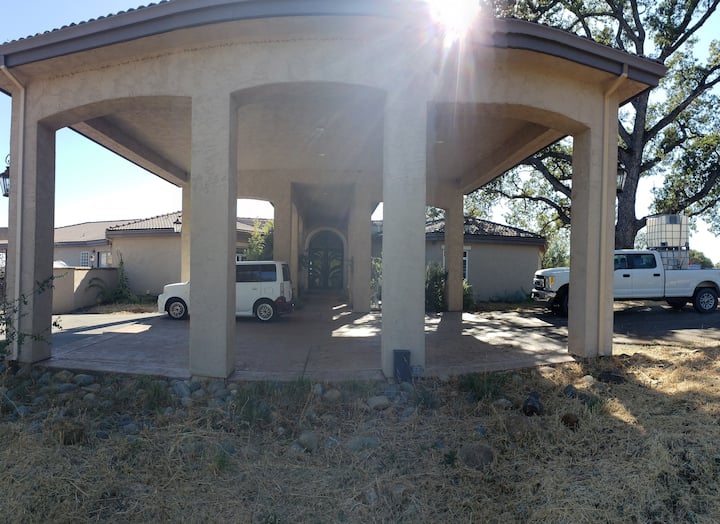 Owl Rock Ranch - Alta Sierra, CA