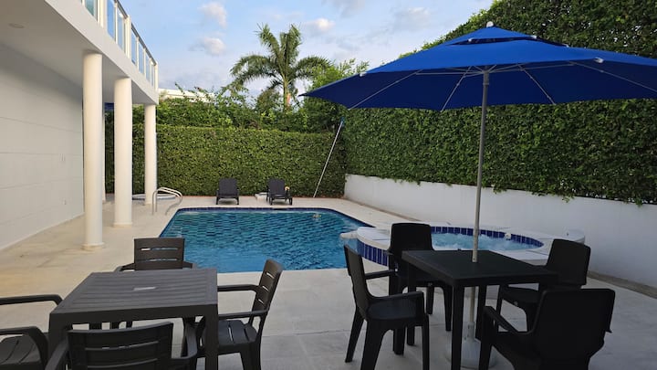 Alojamiento Familiar Girardot Con Piscina Privada - Girardot