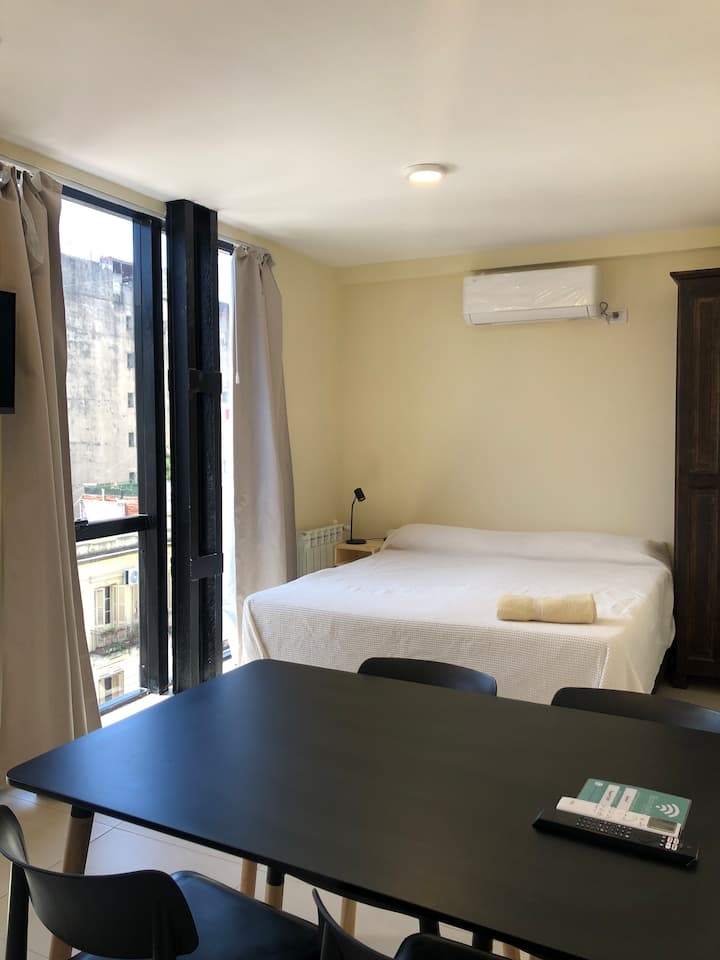 New Gorgeous Large Studio In San Telmo (Apt 7) - Buenos Aires